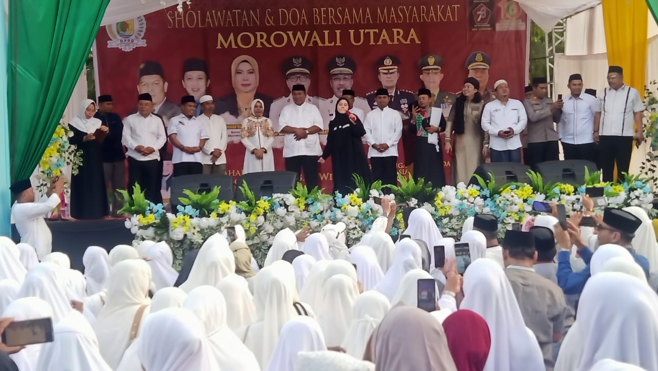 Peringati HUT Morut Ke-10, DPRD Morowali Utara Gelar Sholawatan dan Doa ...