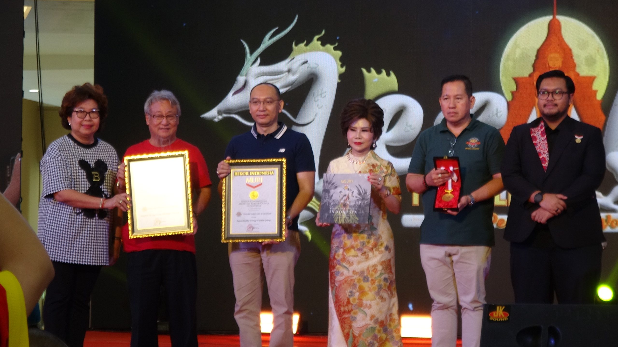 Vihara Girinaga Pecahkan 2 Rekor Muri Rupang Budha Indoor Tertinggi Di ...